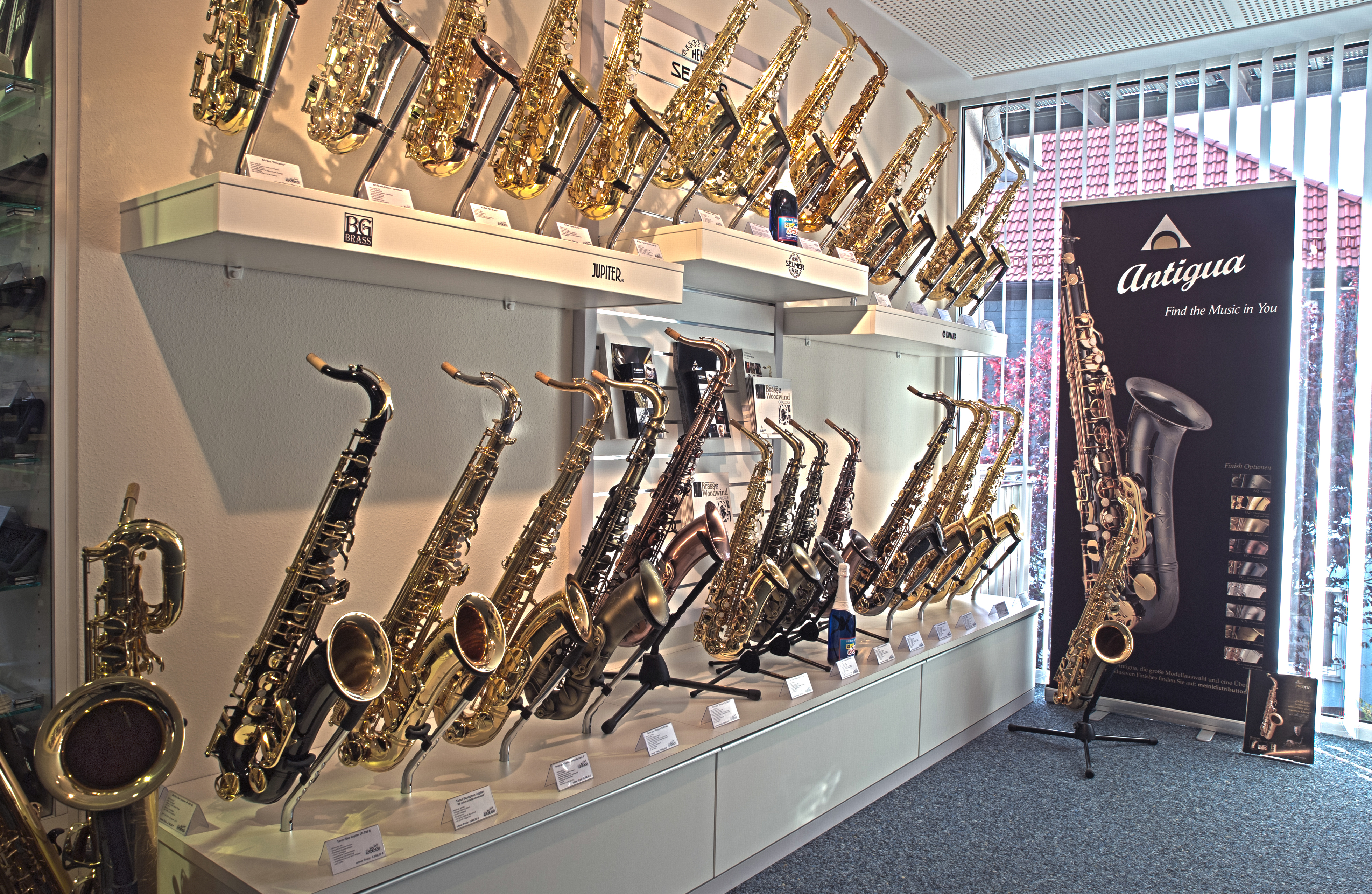 Music Service Geiger | Noten - Instrumente - Reparaturen